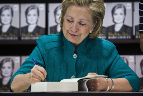 Hillary Clinton Signs Copies Her New Editorial Stock Photo - Stock ...