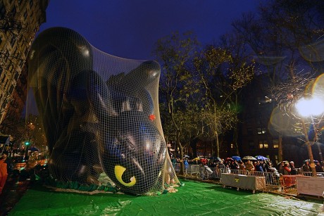 New Toothless Balloon Inflated Day Before Editorial Stock Photo - Stock ...