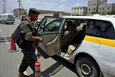 Yemeni Soldier Checks Vehicle Checkpoint Amid Editorial Stock Photo ...