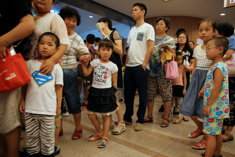 Children Queue Accpet Traditional Chinese Medical Editorial Stock Photo ...