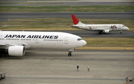 Airport Ground Staff Bow Japan Airlines Editorial Stock Photo - Stock ...