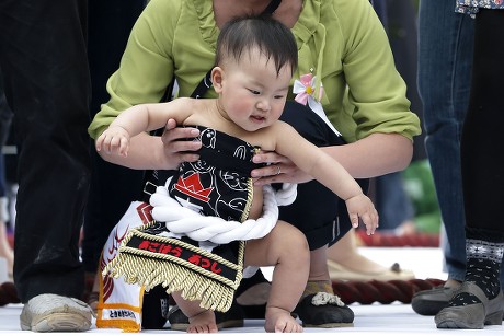 Baby Attends Nakizumo Festival Crying Baby Editorial Stock Photo ...