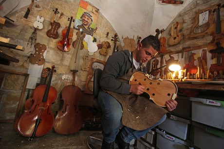 Palestinian Musical Instrument Maker Shehdeh Shalaldeh Editorial Stock ...