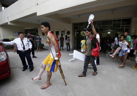 Filipino Injured Earthquake Victims Rush Outside Editorial Stock Photo ...