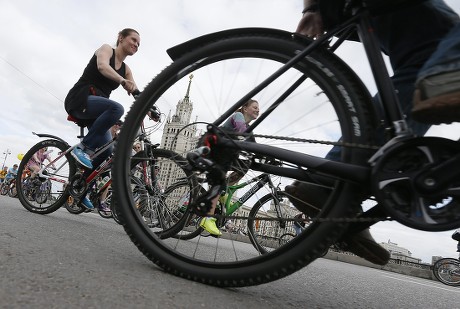 Moscovites Ride Their Bicycles During Moscow Editorial Stock Photo ...