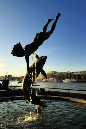 Dolphin Sculpture By David Wynne London Editorial Stock Photo - Stock ...