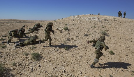 Israeli Soldiers Givati Infantry Brigade Advance Editorial Stock Photo ...