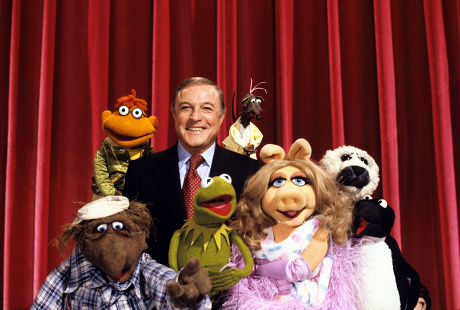 53 Tv programme series still stills character characters puppet muppet ...