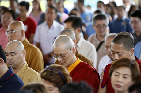 Buddhist Monks Pray Filipino Hong Kong Editorial Stock Photo - Stock ...