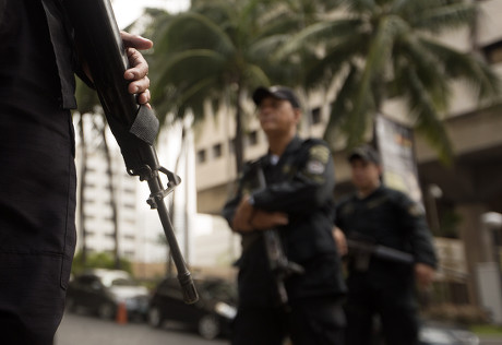 Filipino Members Special Weapons Tactics Swat Redaktionelles Stockfoto ...