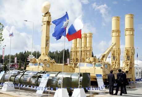 Russia Army 2015 Putin - Jun 2015 Stock Pictures, Editorial Images and ...