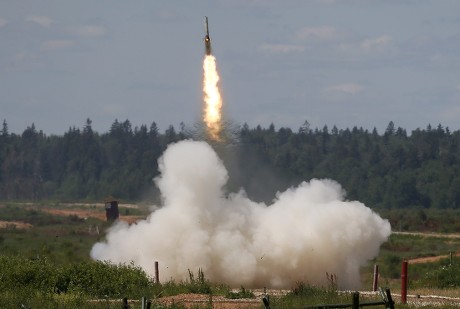 Russian Tos1a Multiple Rocket Launcher Fires Editorial Stock Photo ...