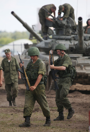 Russian Soldiers Tank Crew Prepare Take Editorial Stock Photo - Stock ...