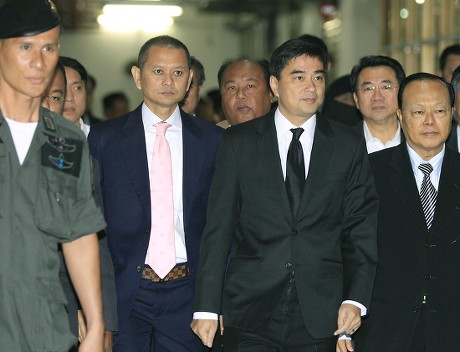 Thailand Politics - Dec 2013 Stock Pictures, Editorial Images and Stock ...