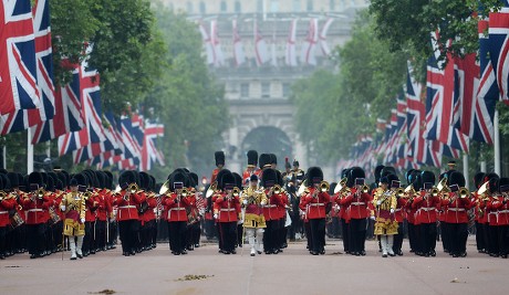Grenadier Guards Parade Back Buckingham Palace Editorial Stock Photo ...