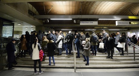 Commuters Queue London Bridge Station During Editorial Stock Photo ...