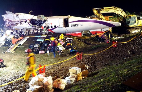 Wreckage Transasia Airways Flight Ge235 Passenger Editorial Stock Photo ...