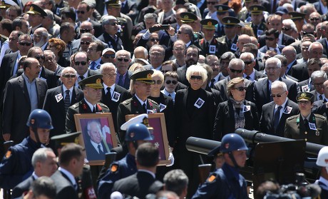 Turkish Soldiers Carry Coffin Kenan Evren Editorial Stock Photo - Stock ...