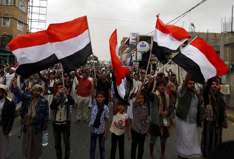 Houthi Supporters Wave Yemeni Flags During Editorial Stock Photo ...