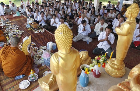 Cambodians Pray Buddha Statues During Day Editorial Stock Photo - Stock ...