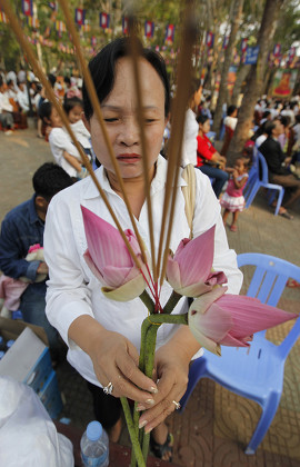 Cambodian Buddhist Follower Prays During Meak Editorial Stock Photo ...