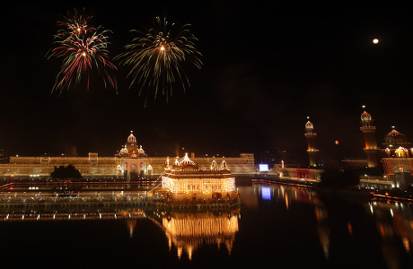 Fireworks Displayed Over Illuminated Golden Temple Editorial Stock ...