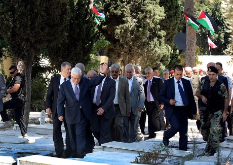 Palestinian President Mahmoud Abbas Front Waves Editorial Stock Photo ...