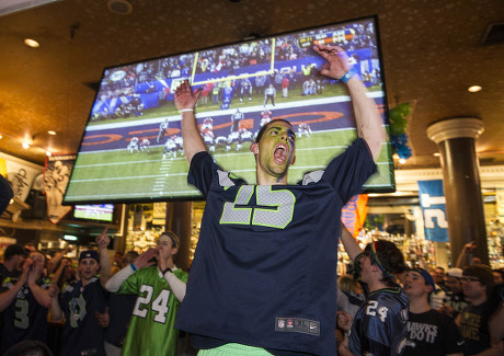 Seattle Seahawk Fans Celebrate Their Teams Editorial Stock Photo ...