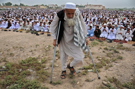 Afghan Refugees Offer Eid Alfitr Prayers Editorial Stock Photo - Stock ...
