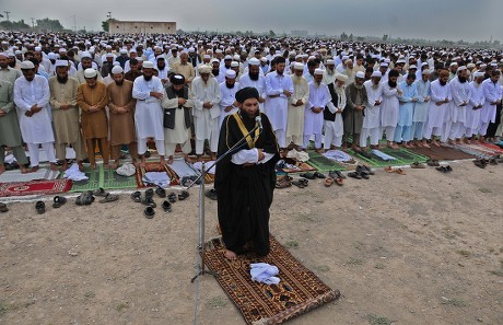 Afghan Refugees Offer Eid Alfitr Prayers Editorial Stock Photo - Stock ...