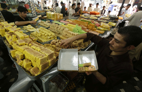 Pakistan Vendors Sell Sweets Ahead Biggest Editorial Stock Photo ...