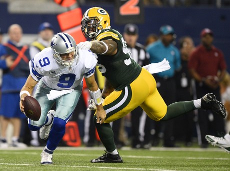 Dallas Cowboys Quarterback Tony Romo L Editorial Stock Photo - Stock ...