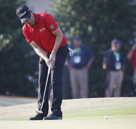 Erik Compton Us Putts On Thirteenth Editorial Stock Photo - Stock Image ...