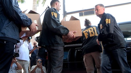 Fbi Agents Carrying Boxes Their Cars Editorial Stock Photo - Stock ...