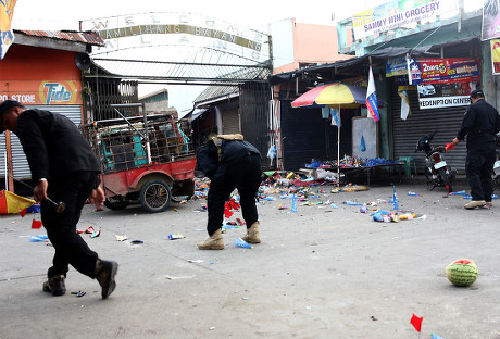 Filipino Bomb Squad Operatives Gather Evidence Editorial Stock Photo ...