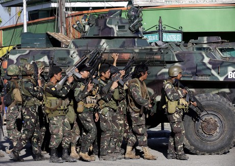 Filipino Army Soldiers Stand Behind Armoured Editorial Stock Photo ...