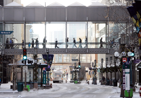 Usa Weather Minneapolis - Jan 2014 Stock Pictures, Editorial Images and ...