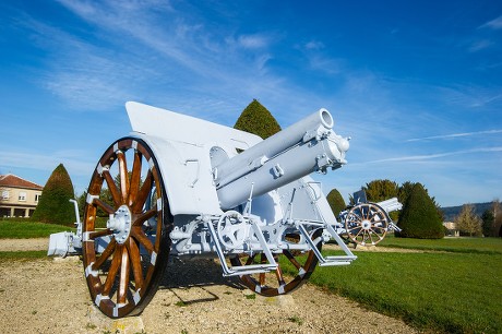 250 Poisonous weapons Stock Pictures, Editorial Images and Stock Photos ...