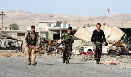 Iraqi Kurdish Peshmerga Soldiers Patrol Area Editorial Stock Photo ...