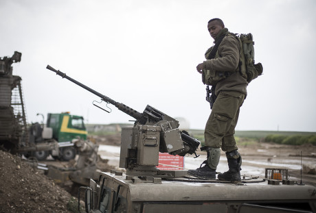 Israeli Defense Forces Idf Soldier Adjusts Editorial Stock Photo ...