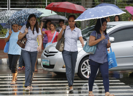 Filipino Highschool Students Walk Flooded Street Editorial Stock Photo ...