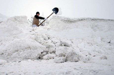 Romania Weather Heavy Winter - Jan 2014 Stock Pictures, Editorial ...