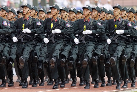 Vietnamese Antiriot Policemen March During Celebrations Editorial Stock ...