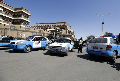 Yemeni Police Cars Park Soldiers Remove Editorial Stock Photo - Stock ...