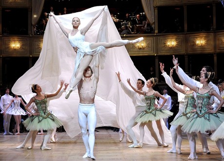 Dancers Vienna State Opera Ballet Performs Editorial Stock Photo ...