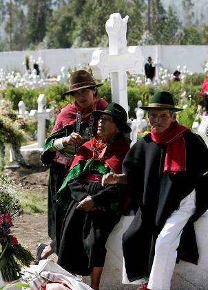 Ecuadorian Indigenous Cemetery Salasaca Ecuador 02 Editorial Stock ...