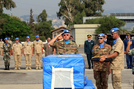 Un Peacekeepers Carry Coffin Belgian Peacekeeper Editorial Stock Photo ...