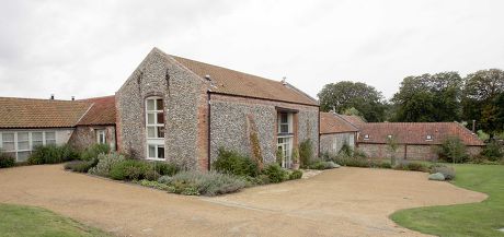 Kelling Hall goes on sale for £25 million, complete with an entire ...
