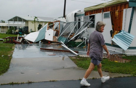 Usa - Hurricane Frances - Sep 2004 Stock Pictures, Editorial Images and ...