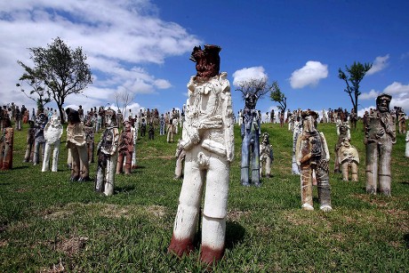 Around 2051 Lifesized Clay Statues Dot Editorial Stock Photo - Stock ...